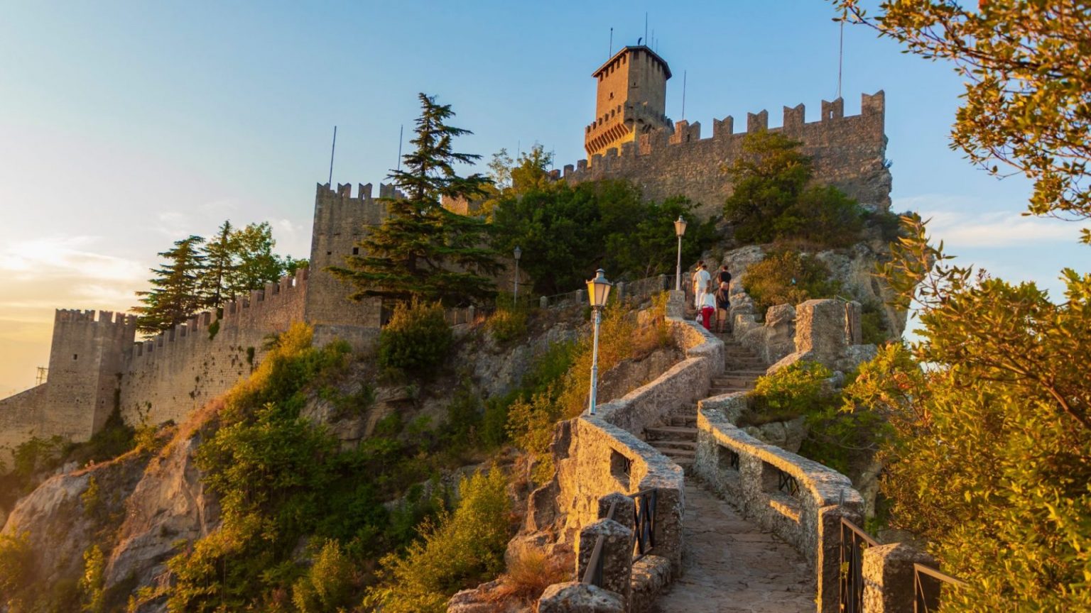 Czego nie wiesz o San Marino? Przewodnik turystyczny po jednym z ...