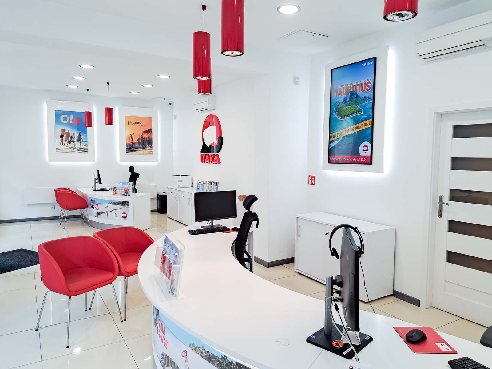 Biuro podróży Itaka - Ul. Moniuszki 4/2, Katowice | ITAKA